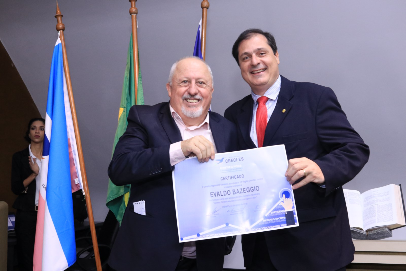 Palestra: " Corretor: controle seu destino antes que alguém o faça" 22 ...
